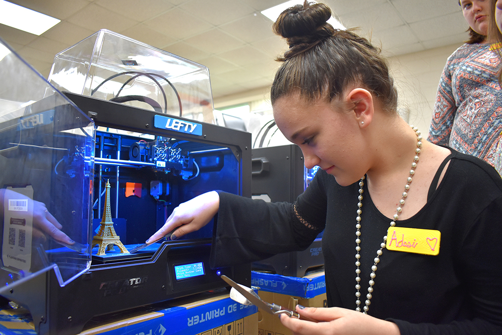 News: Students inspired by Verizon Innovative Learning STEM camp at ...